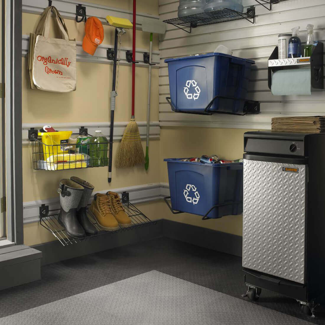 Gladiator GACP15XXMG Garage Trash Compactor - Garage Giant